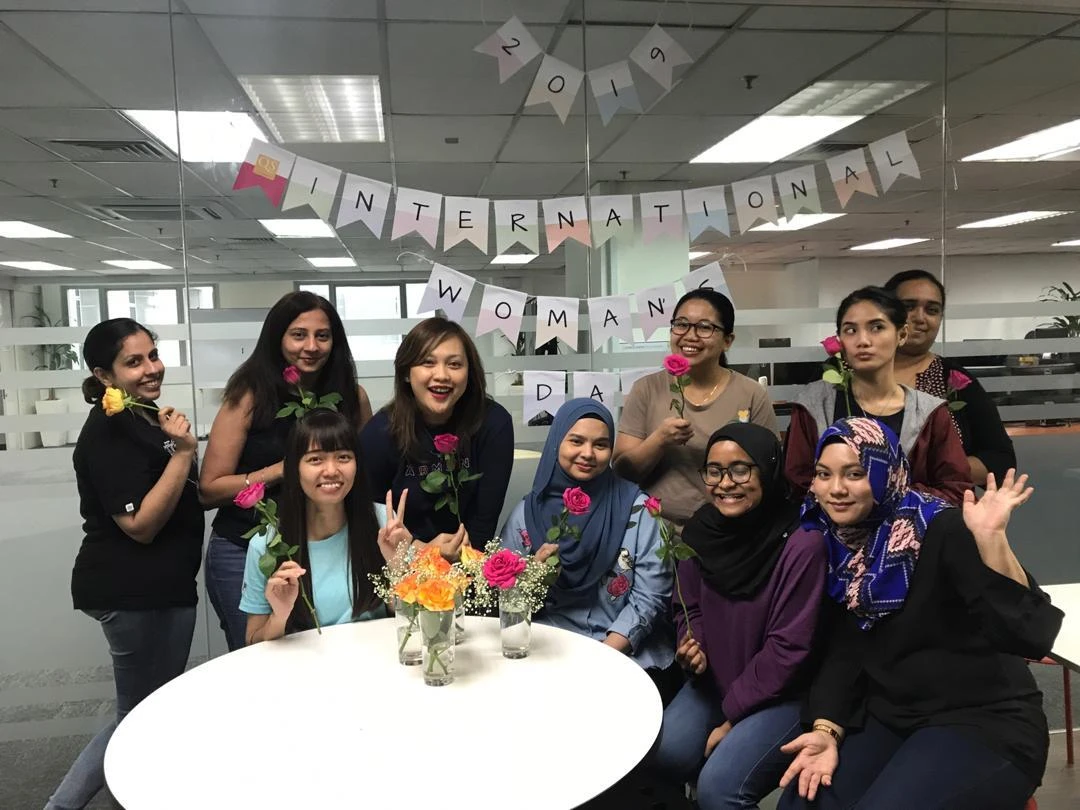 QS Quacquarelli Symonds Office Photos 2024 | AmbitionBox