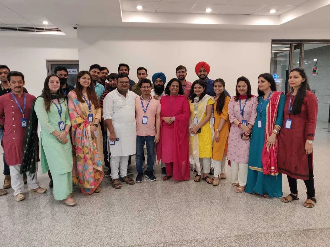 EXO Edge Office Photos 2025 | AmbitionBox