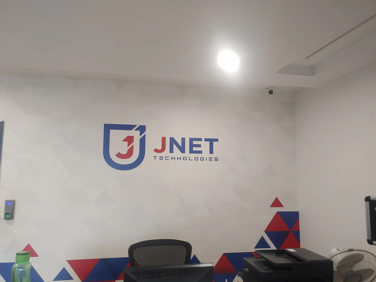 JNET Technologies Reviews by 100+ Employees | Rated 3.8/5 | AmbitionBox