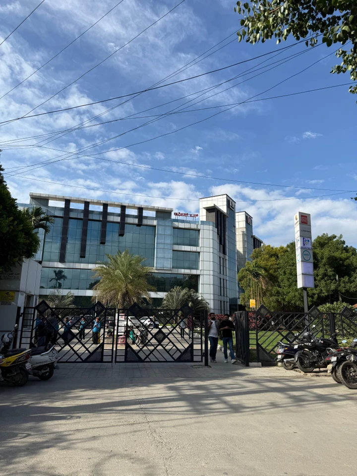 CloudZenia Reviews by 9 Employees | Rated 4.9/5 | AmbitionBox