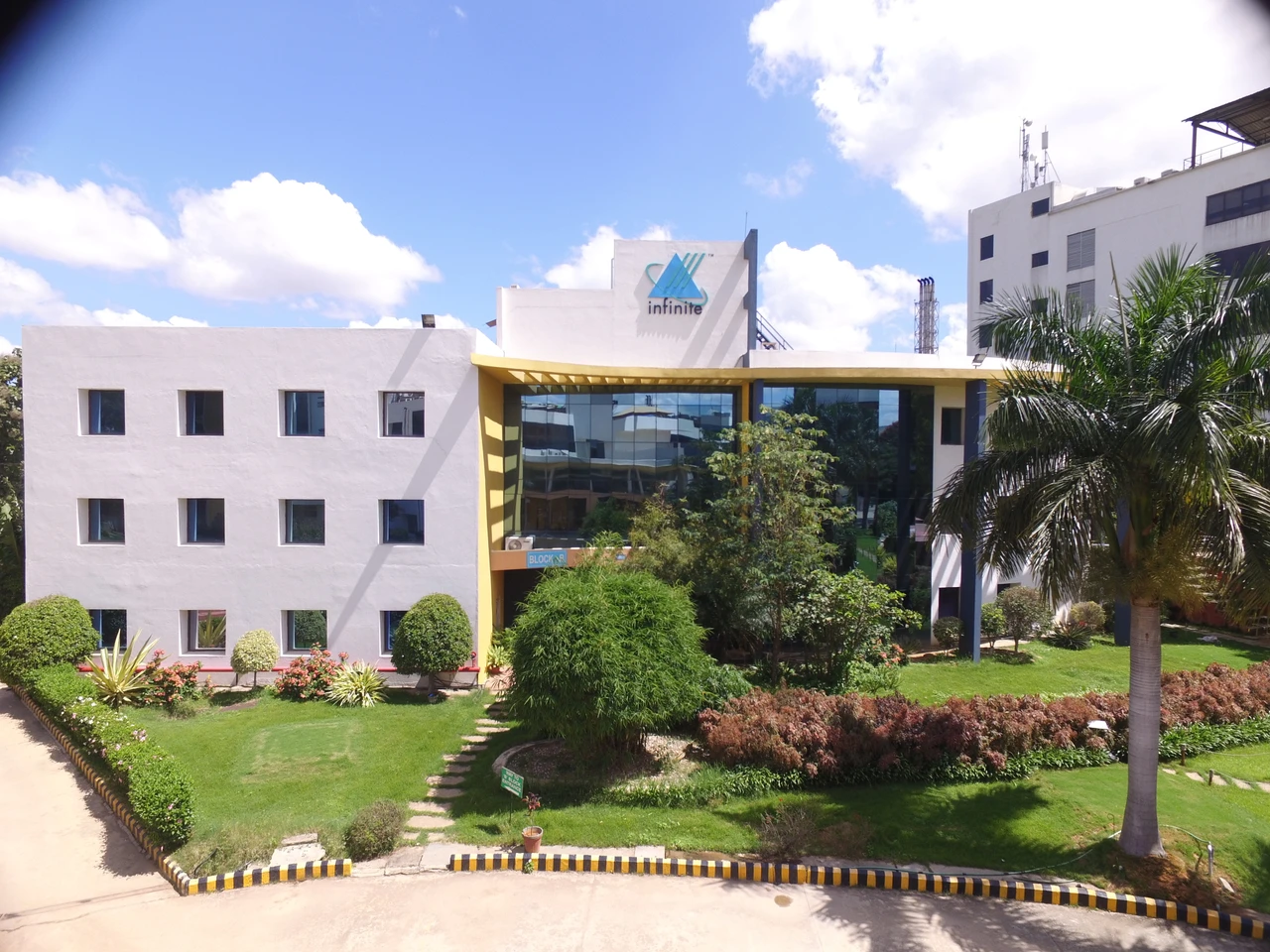 Infinite Computer Solutions Office Photos 2024 | AmbitionBox